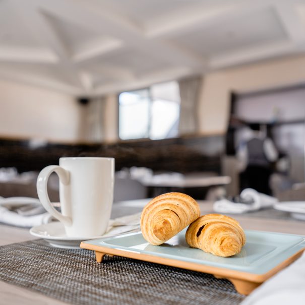 Double Rooms Accommodation – Blooming Suites